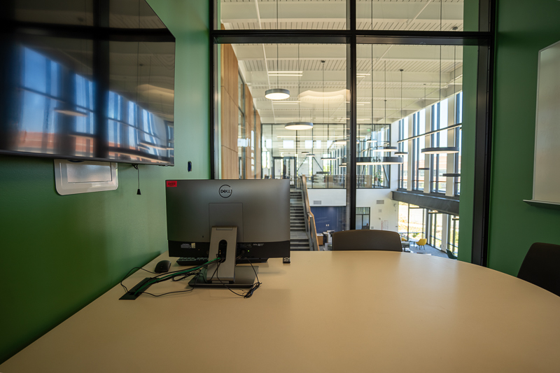 Cascade Learning Resource Center | Everett Community College