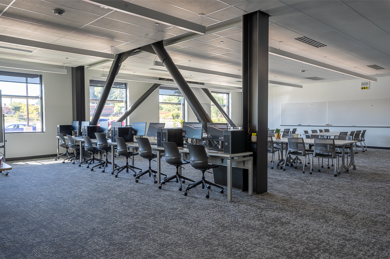 Cascade Learning Resource Center | Everett Community College